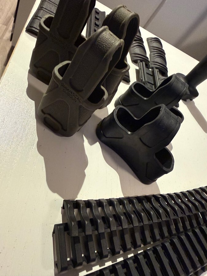 Rubber for your Gun - Picatinny, Grepp, Magasin.. | Köp på Tradera ...