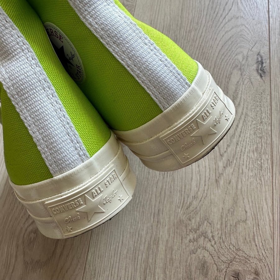 Converse x Comme des Garçons PLAY Chuck 70’s hi.. | Köp på Tradera ...