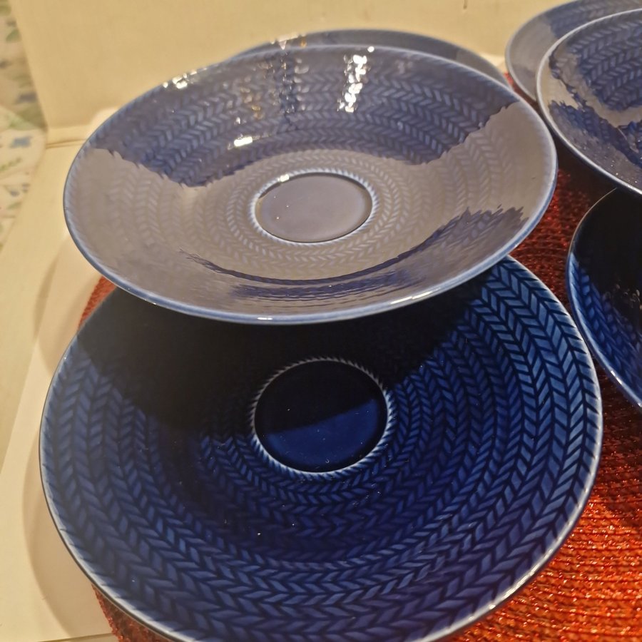 6 fat “Blå Eld” – Hertha Bengtson för Rörstrand.. | Köp på Tradera ...