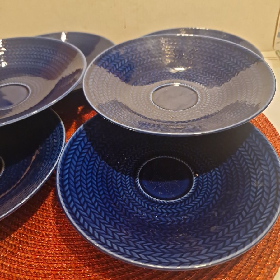 6 fat “Blå Eld” – Hertha Bengtson för Rörstrand.. | Köp på Tradera ...