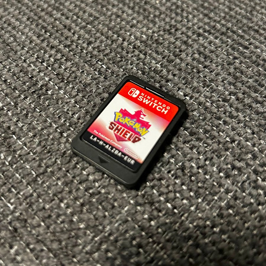 Pokémon Shield - Nintendo Switch | Köp på Tradera (708609455)