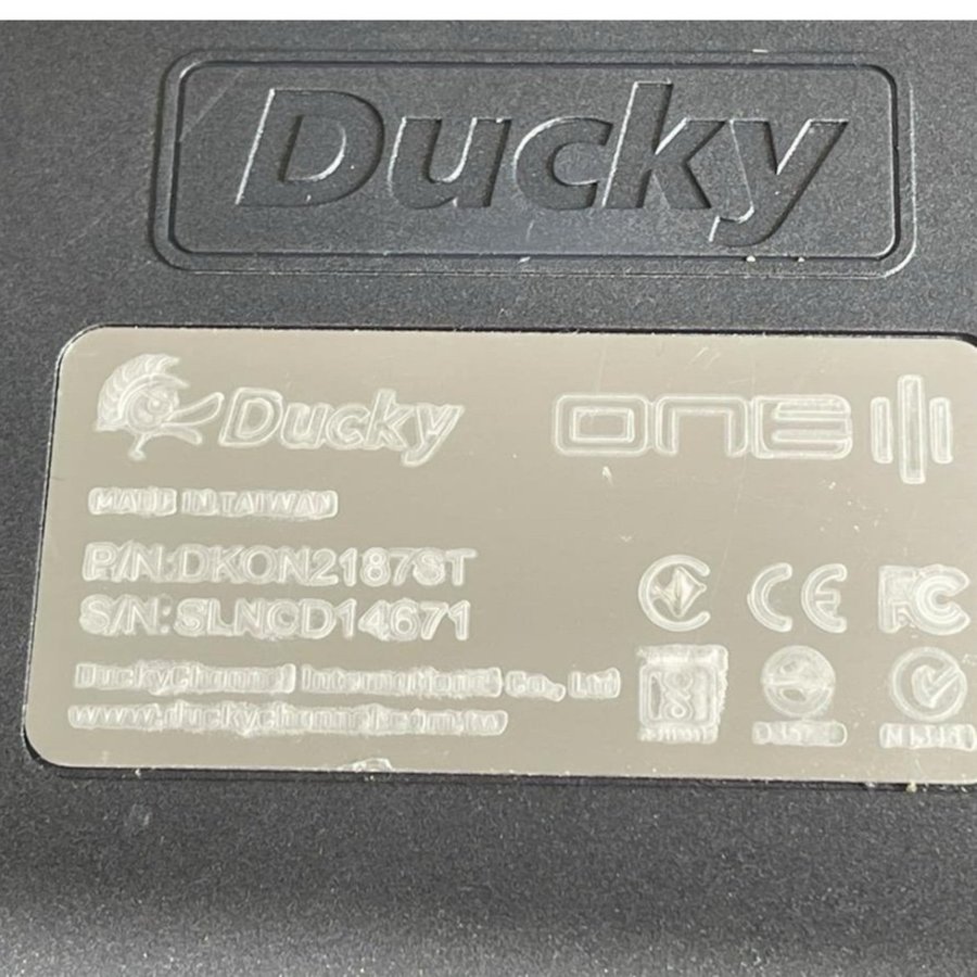 Ducky One3 Daybreak TKL Black Cherry MX Switch K | Köp på Tradera ...