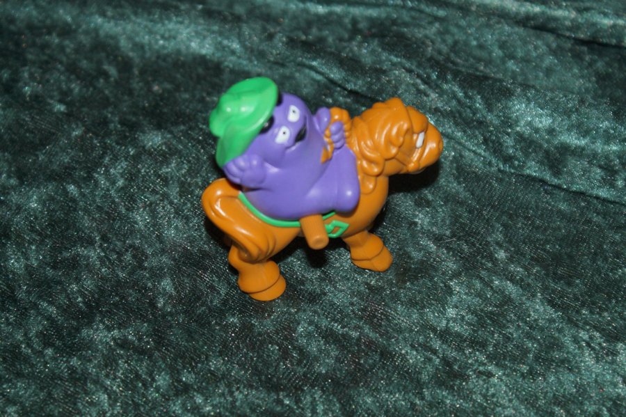 ÄLDRE NOSTALGI RETRO ROLIG GUBBE PÅ HOPPANDE HÄ.. | Köp på Tradera ...