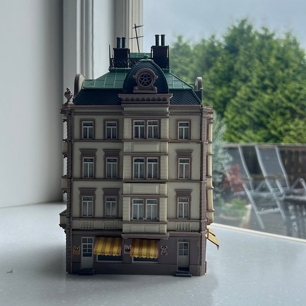 Se produkter som liknar Faller 130918 spår H0 Stadshu.. på Tradera ...