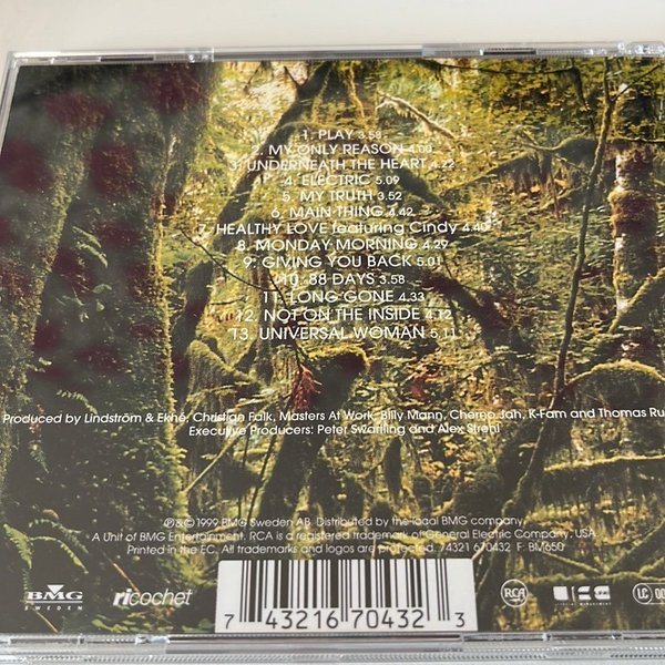 Se produkter som liknar Robyn - My Truth CD Album på Tradera (682789926)