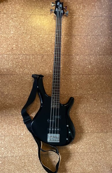 El-bas, musikinstrument | Köp & sälj begagnat & oanvänt på Tradera