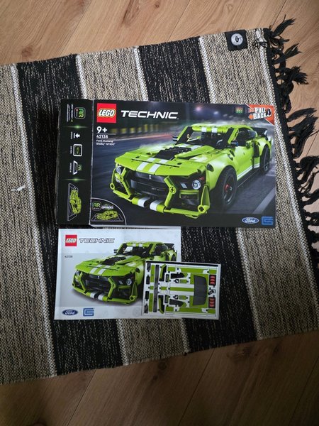 LEGO Technic Ford Shelby GT500 | Köp på Tradera (697146912)