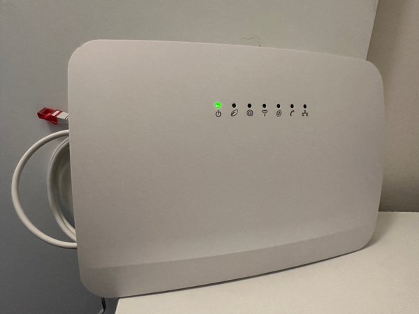 Telia Sagecom Wifi Router F St 5370e För Fiber Köp På Tradera 605627210