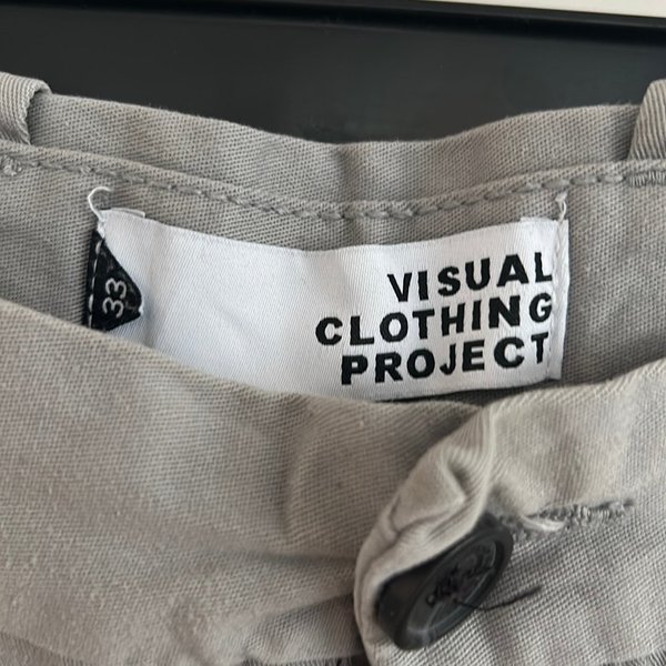 VISUAL CLOTHING PROJECT gråa byxor, storlek 33 | Köp på Tradera (727968433)