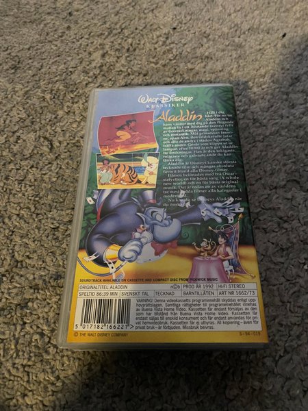 Se produkter som liknar Aladdin - Walt Disney Klassik.. på Tradera ...