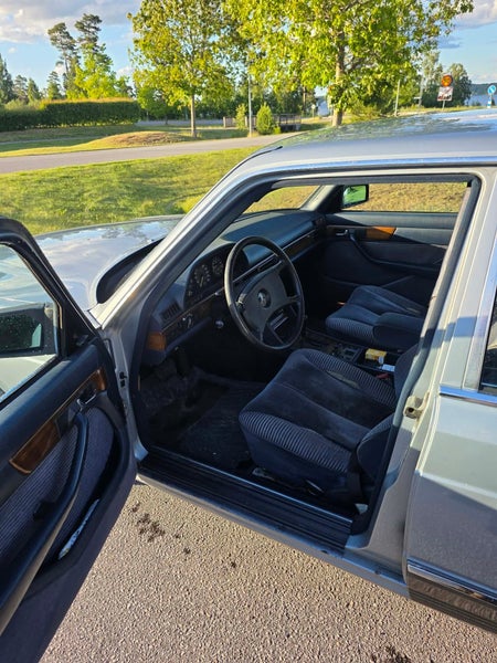 Mercedes-Benz 280 SE W126 Svensksåld | Köp på Tradera (735961012)