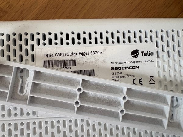 Se produkter som liknar Trådlös WiFi Router Sagemcom .. på Tradera ...