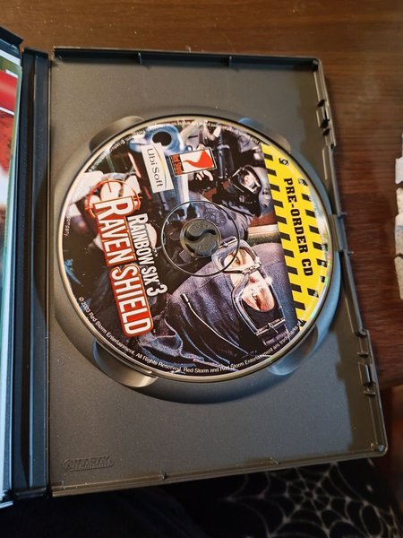 Tom Clancy's Rainbow Six 3: Raven Shield - Pre-.. | Köp på Tradera ...