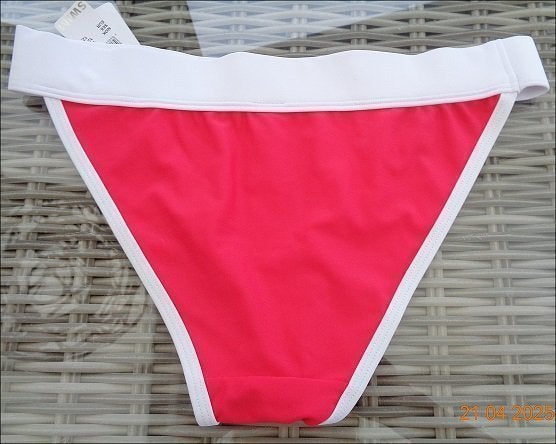 RÖD-VIT BIKINI TROSA CUBUS STRL 42 NYPRIS 199:- | Köp på Tradera ...