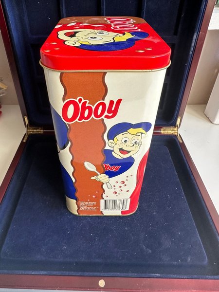 Se produkter som liknar Oboy burk i plåt på Tradera (695248233)