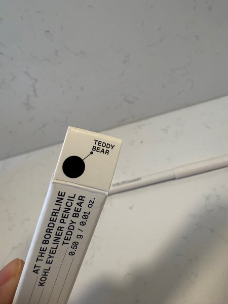 r.e.m. beauty At The Borderline Kohl Eyeliner P.. | Köp på Tradera ...