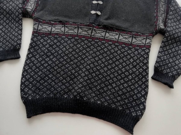 Se produkter som liknar Bouviac / Vintage norsk stick.. på Tradera ...