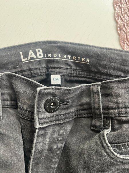 LAB INDUSTRIES svarta jeans, storlek 158 | Köp på Tradera (735374718)