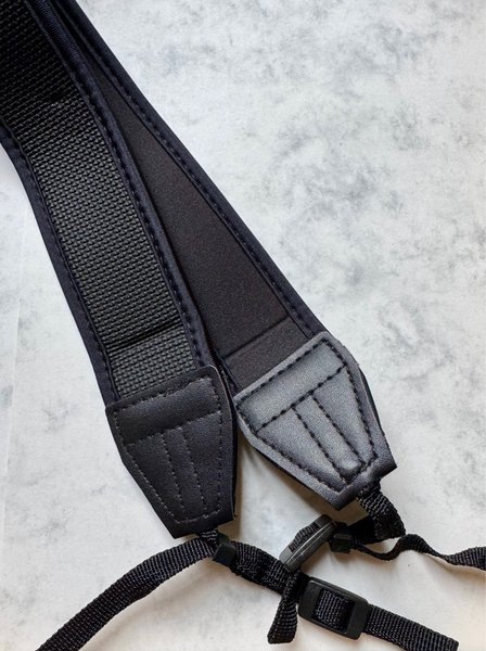 Bred kamerarem i fjädrande N.. | Köp från ClassicCamera på Tradera ...