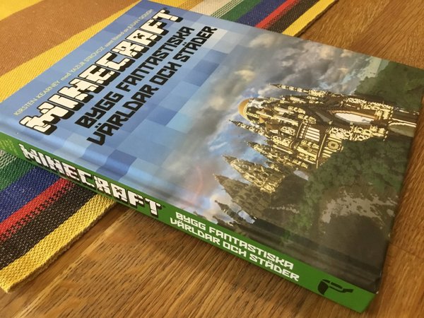 Se produkter som liknar MINECRAFT BOK ”Bygg Fantastis.. på Tradera ...