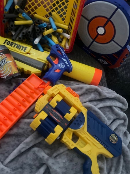 Se produkter som liknar NERF GUN FORTNITE Vapen Samli.. på Tradera ...