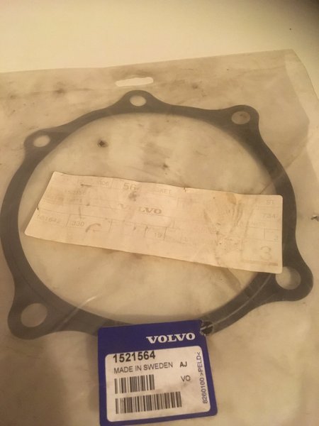 Se produkter som liknar Packning Volvo 1521564 FH FM .. på Tradera ...