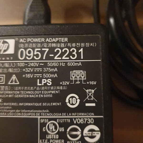 HP AC Power Adapter 0957-2231 | Köp på Tradera (734693559)