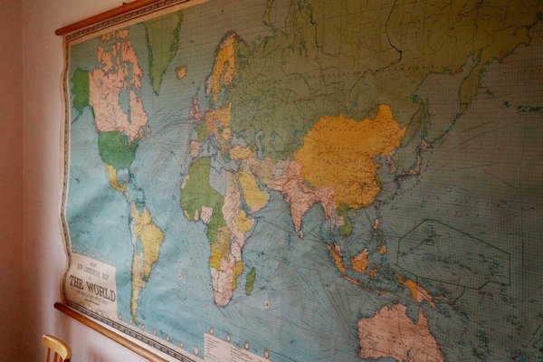 Stor och gammal världskarta - Philips New Comme.. | Köp på Tradera (698728919)