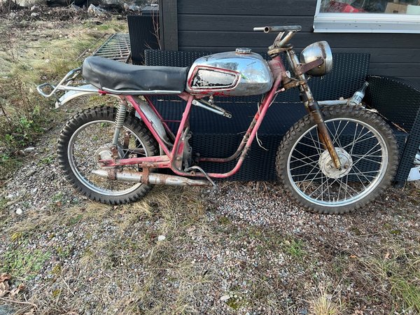 Se produkter som liknar Crescent E-Type objekt på Tradera (703723595)
