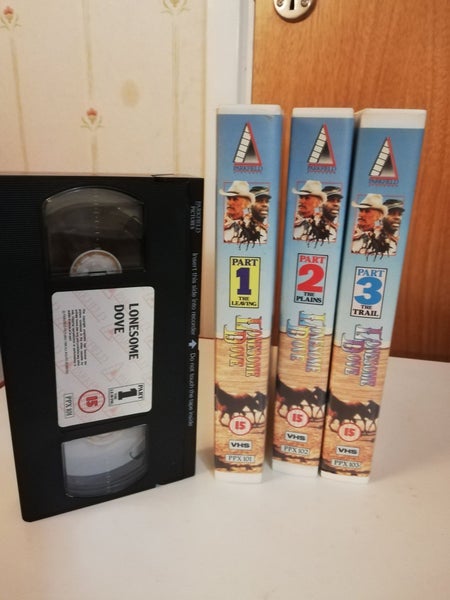 Se produkter som liknar Lonesome Dove 1-3 (Robert Duv.. på Tradera ...