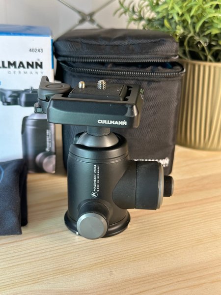 Se produkter som liknar Cullmann Magnesit MB4.3 Kulle.. på Tradera ...