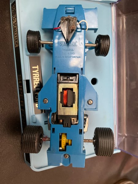 Scalextric Tyrrell Ford Super Formula c 121 Elf.. | Köp på Tradera (678328915)