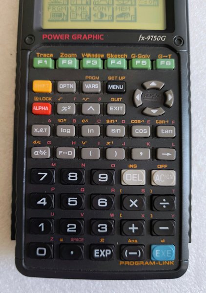 Se produkter som liknar CASIO FX-9750G GRAFRÄKNARE 32.. på Tradera ...