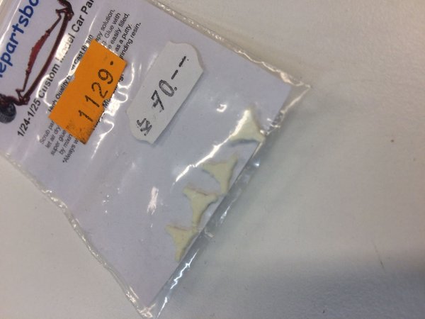 Se produkter som liknar The Parts Box Knock-Off's, sk.. på Tradera ...