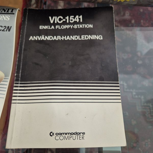 Commodore 64 Användarmanual, MicroComputer User.. | Köp på Tradera (694727979)
