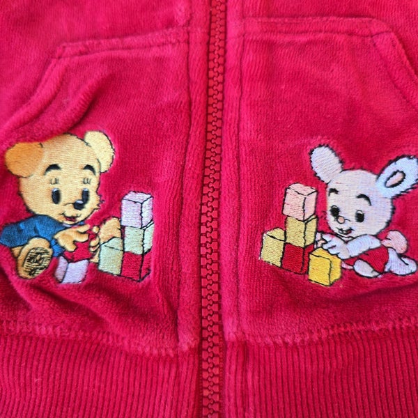 2 st Babykoftorr: Rosa med huva och Röd Bamse-t.. | Köp på Tradera ...