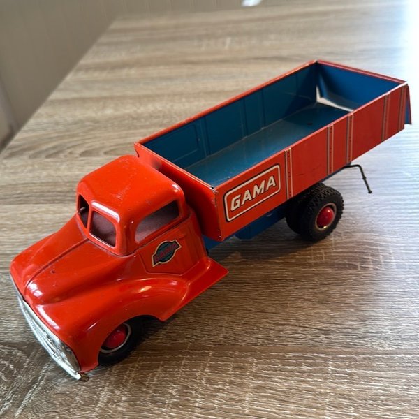 Plåtbilar - Leksaksbilar & samlarbilar | Köp & sälj begagnat & oanvänt ...