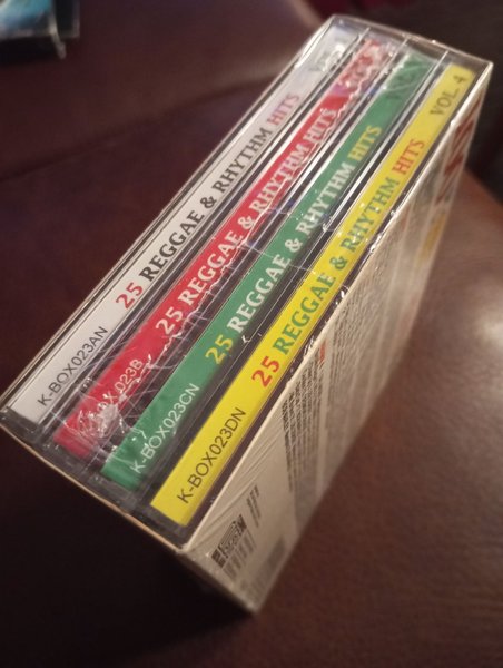 100 Reggae & Rhythm Hits - 4 CD Box Inplastad! | Köp på Tradera (675040892) 100 Reggae & Rhythm Hits - 4 CD Box Inplastad! | Köp på Tradera (675040892)
