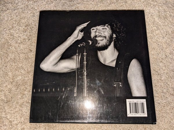 The Illustrated Biography Bruce Springsteen | Köp på Tradera (692814816)