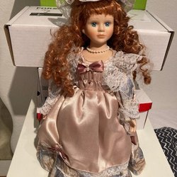 Porslinsdockor | Köp & sälj begagnat & oanvänt på Tradera