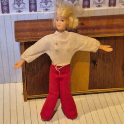 Dockskåpsdockor | Köp & sälj begagnat & oanvänt på Tradera