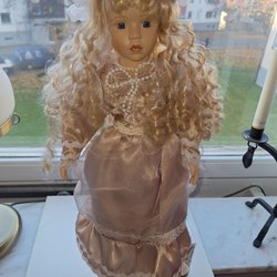 Porslinsdockor | Köp & sälj begagnat & oanvänt på Tradera