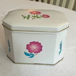 Burkar & lådor - Antikt & Design | Köp & sälj begagnat & oanvänt på Tradera